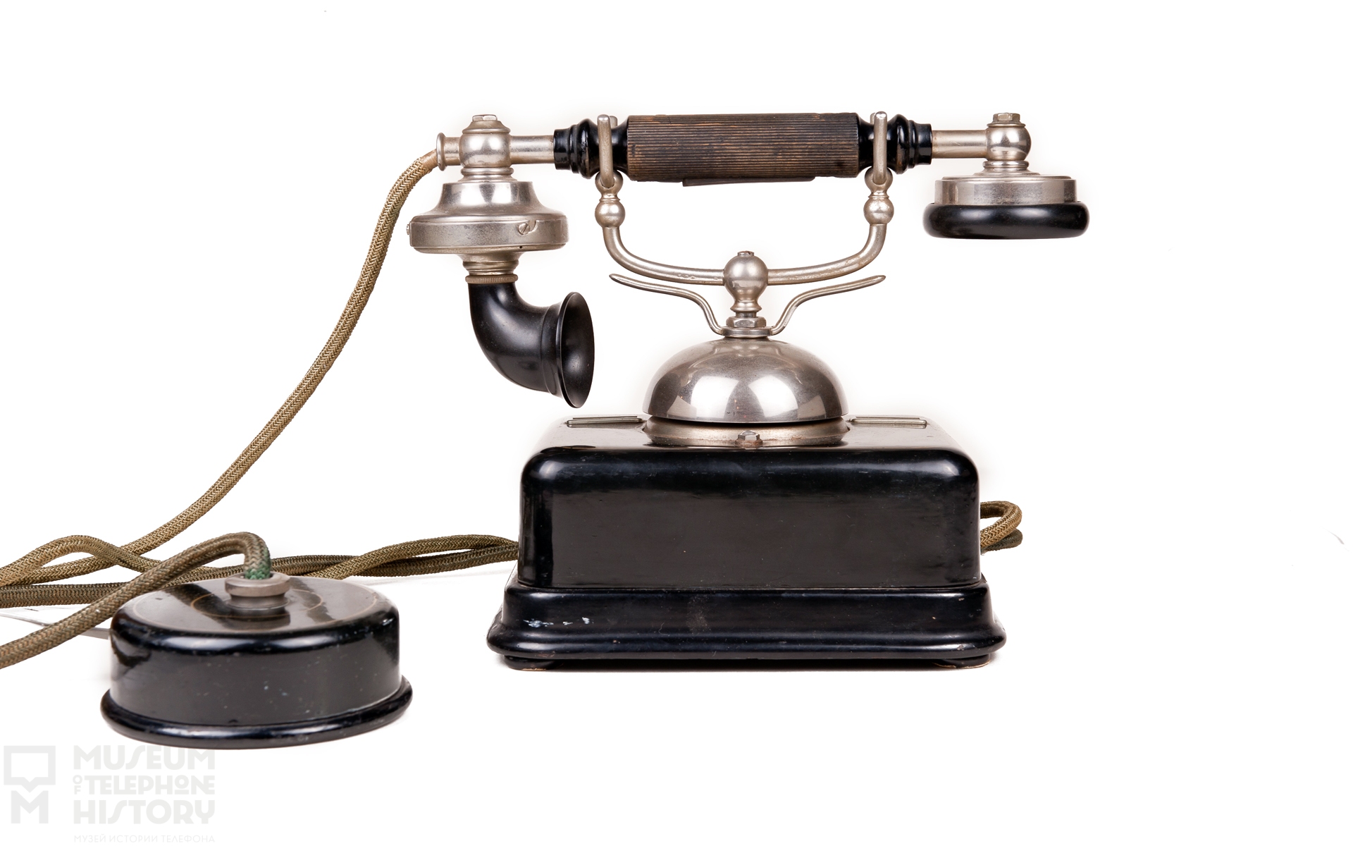 Desk Telephone Apparatus