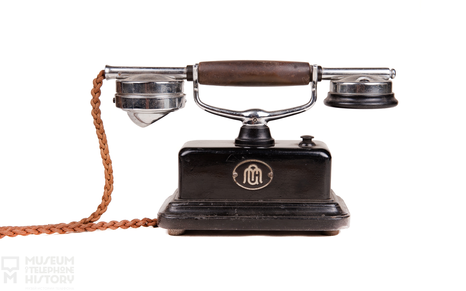 Desk Telephone Apparatus
